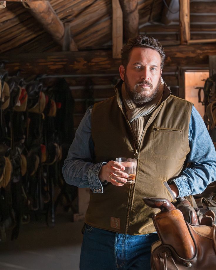 Yellowstone’s Cole Hauser Meets Fans at Fort Worth Walmart – entert.online